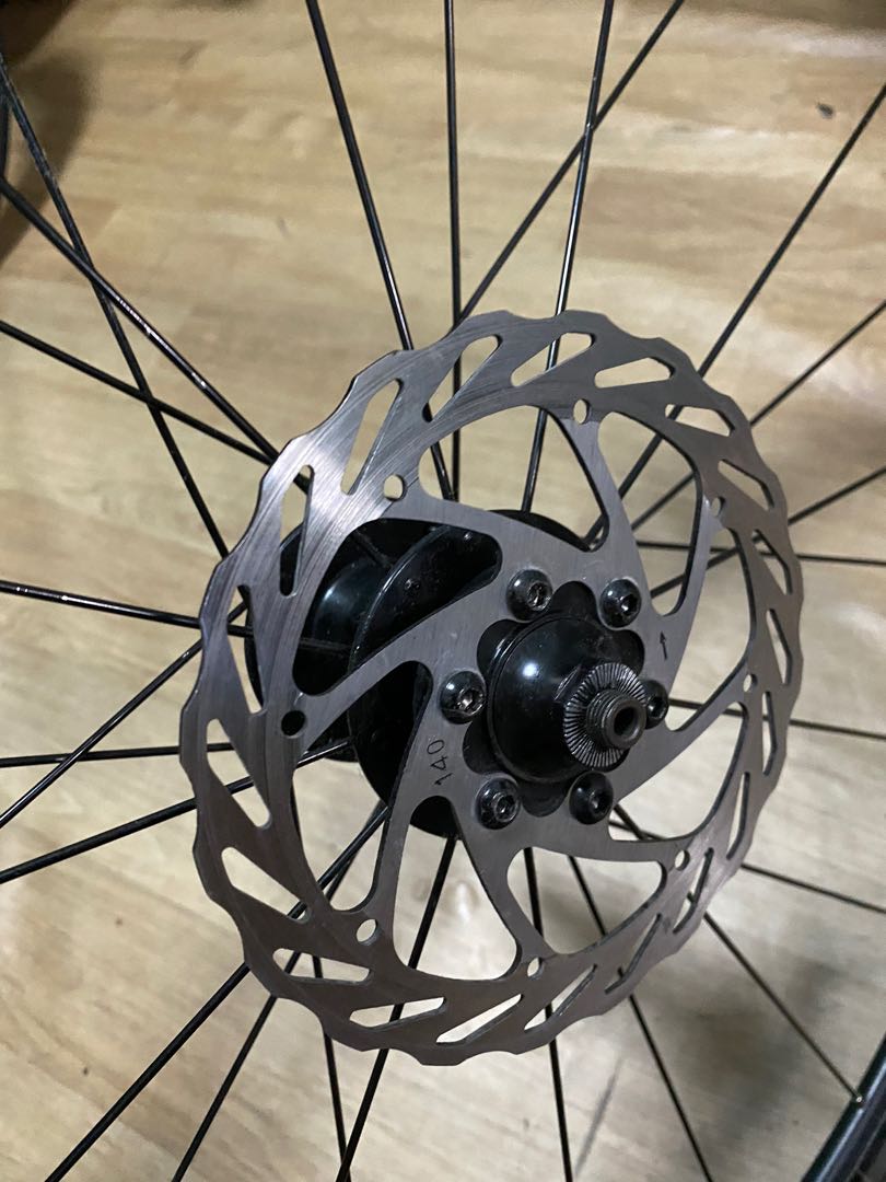 700 road bike back wheel, Sports Equipment, Bicycles & Parts, Parts ...