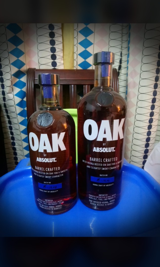 Absolut Oak Vodka Gin, Food & Drinks, Beverages on Carousell