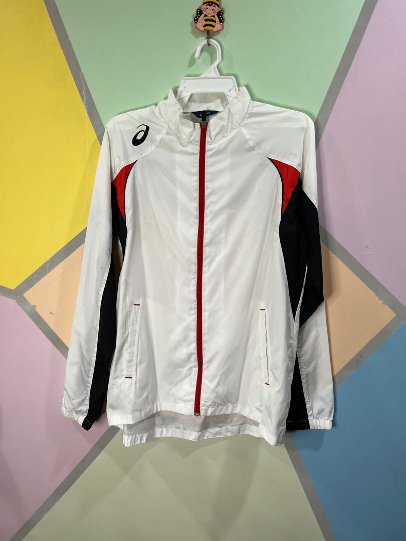 Asics Windbreaker, Men's Fashion, Activewear on Carousell