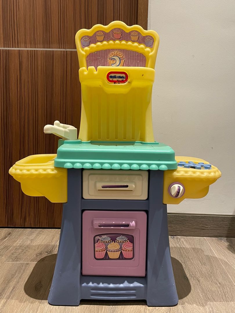 Little Tikes Kitchen set, Babies & Kids, Infant Playtime on Carousell