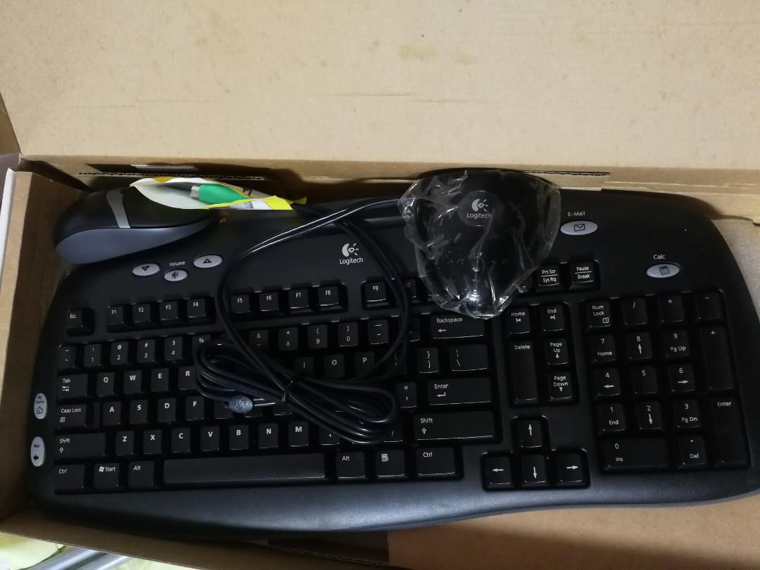 Logitec Cordless Keyboard Computers And Tech Parts And Accessories