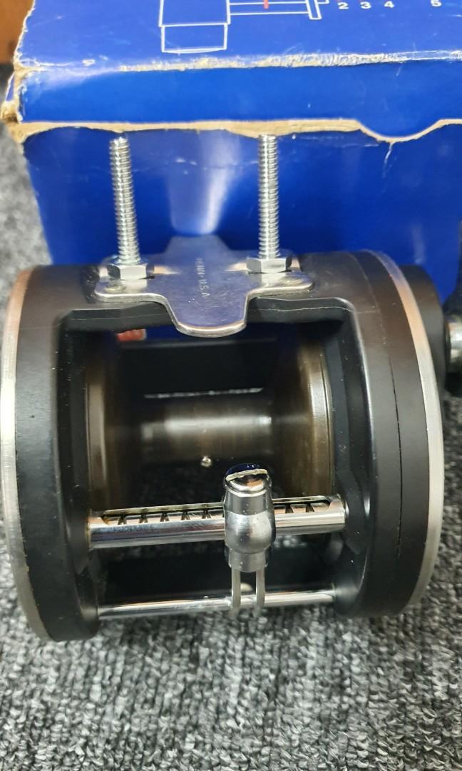 Penn 330 GTi Levelwind Fishing Reel, Sports Equipment, Fishing on Carousell