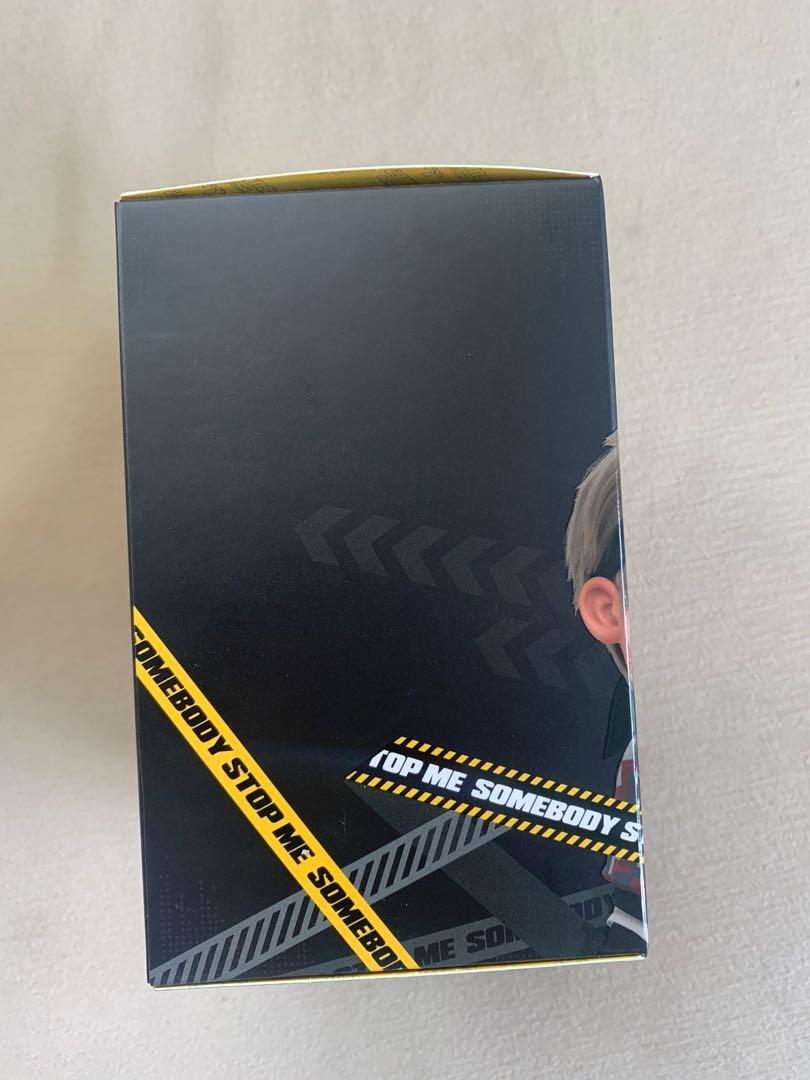 SET TAE FIGURE MIC DROP WITH CHEERING BANNER, Hobbies & Toys ...