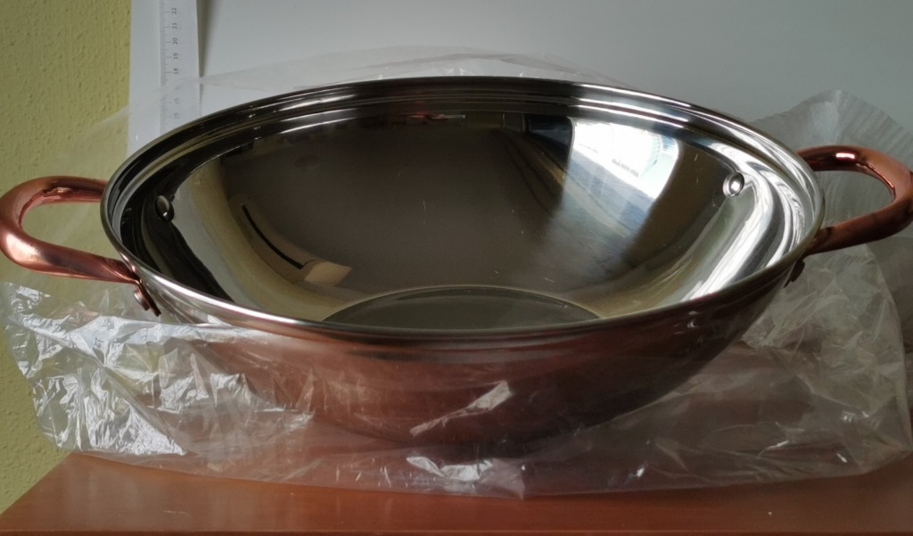 Stainless Steel Rose Gold edition Wok with Lid, Furniture & Home Living ...