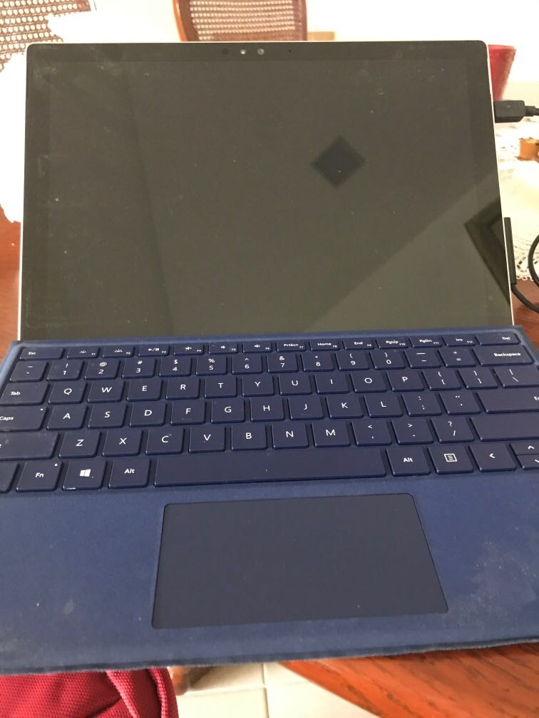 Surface Pro 2 (screen freeze not working) but with keyboard, charger ...