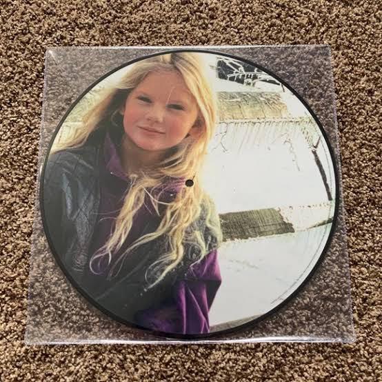 Taylor Swift - Christmas Tree Farm picture disc, Hobbies & Toys, Music ...