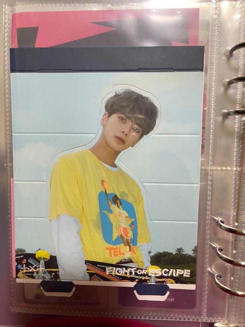 [wtt/wts] TXT FOE Taehyun standee and AR card to Yeonjun, Hobbies ...