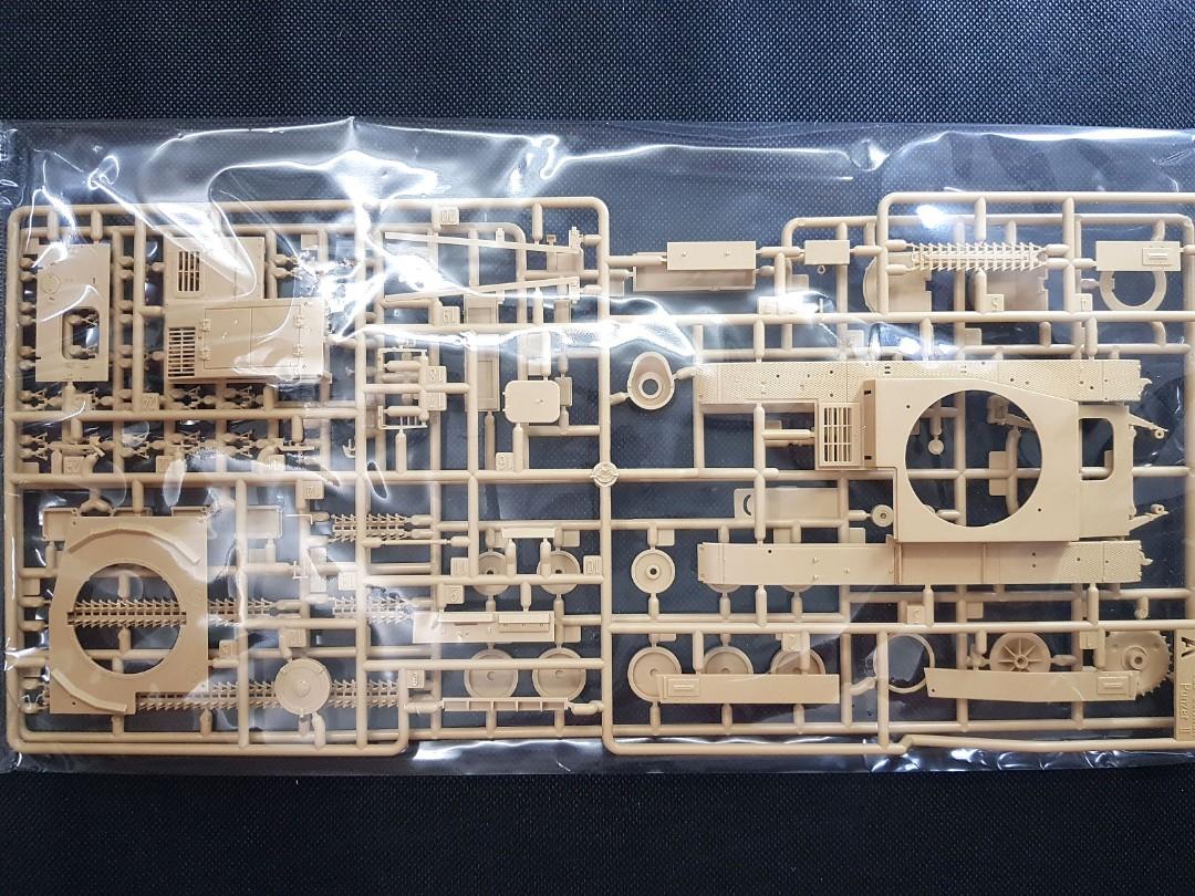 1/35 #13535 Academy German Panzer II Ausf F "North Africa" (2nd World ...