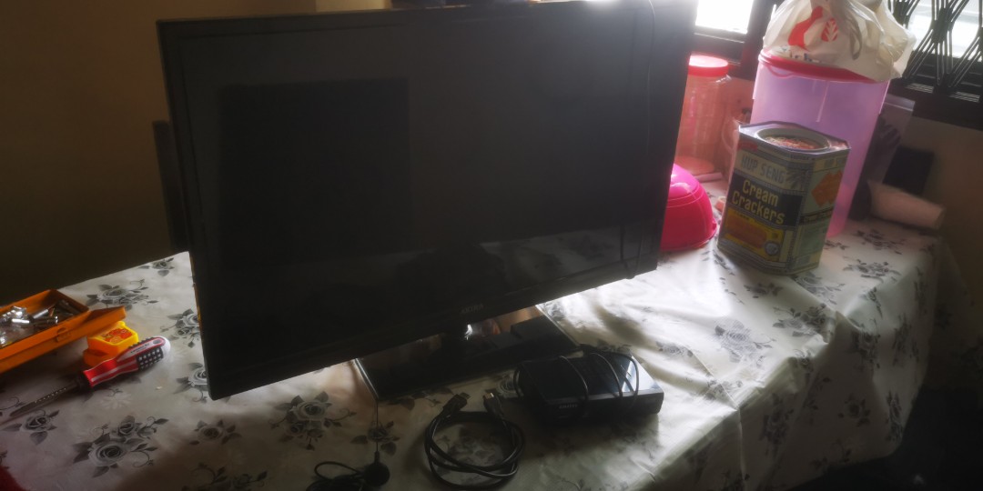 AKIRA 32" LED TV, TV & Home Appliances, TV & Entertainment, TV on Carousell