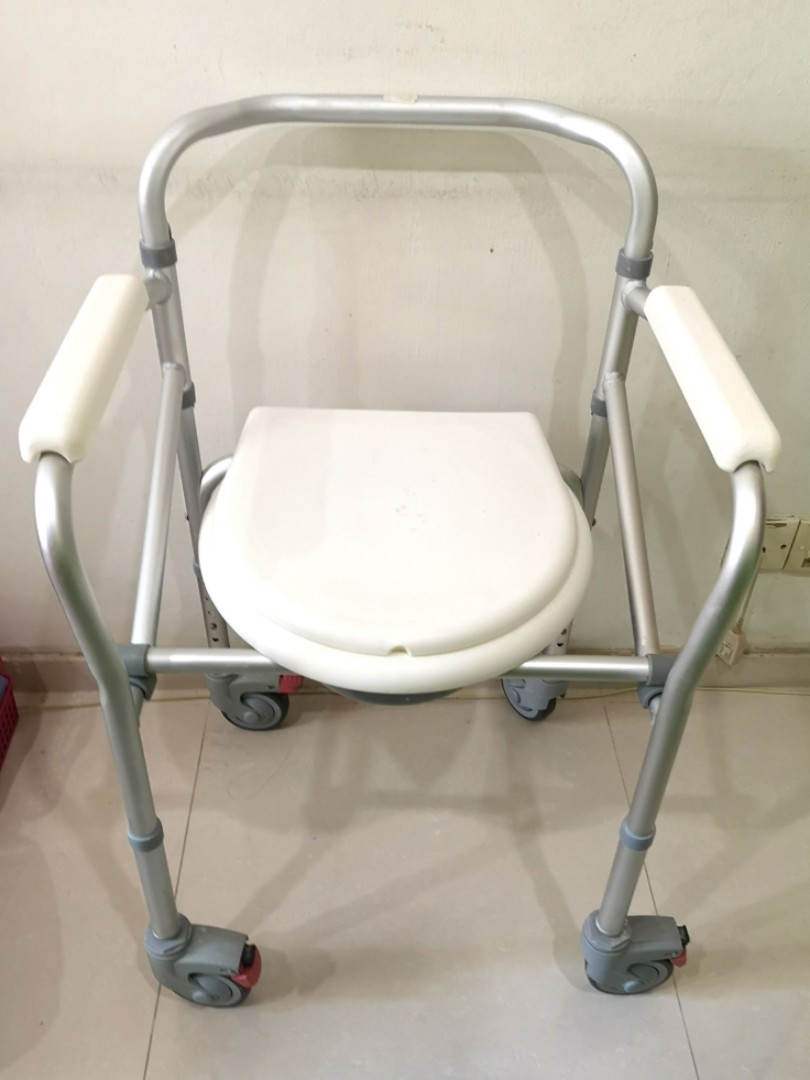 Mobile Commode, Health & Nutrition, Assistive & Rehabilatory Aids ...