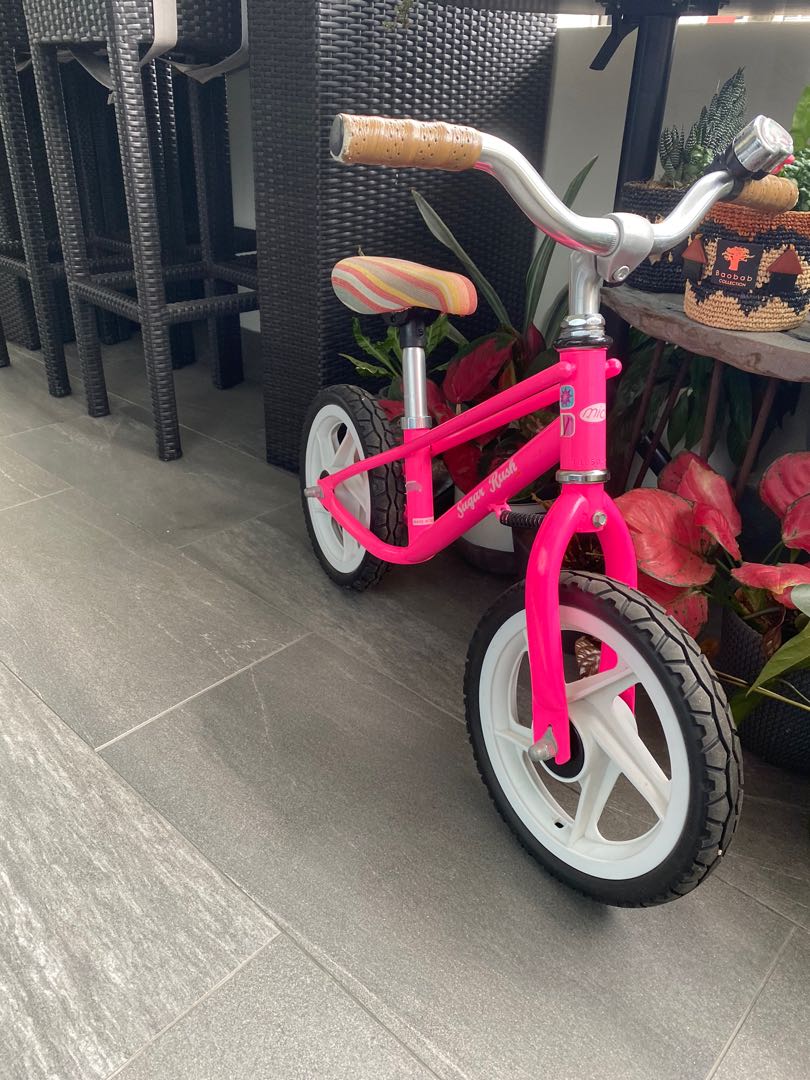 Balancing bike, Sports Equipment, Bicycles & Parts, Bicycles on Carousell