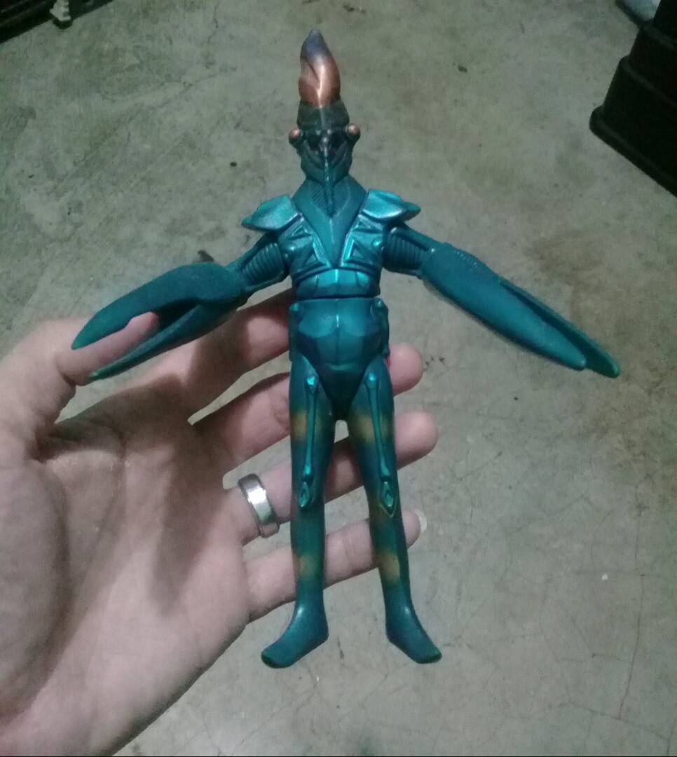 Rare 1994 Alien Psycho Baltan Bandai Powerd Monster Series, Hobbies ...