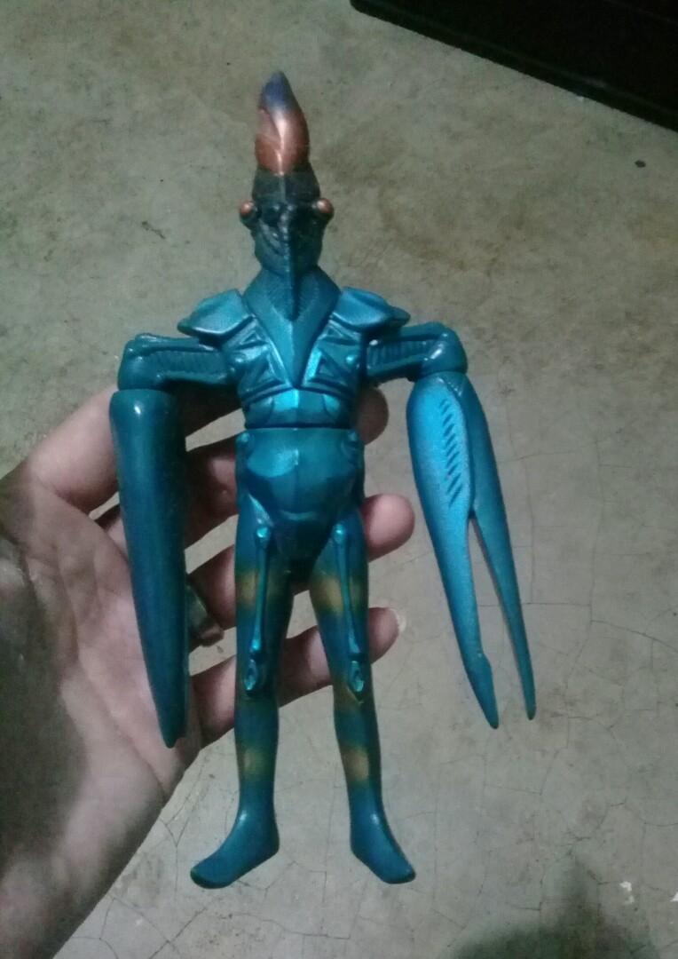 Rare 1994 Alien Psycho Baltan Bandai Powerd Monster Series, Hobbies ...