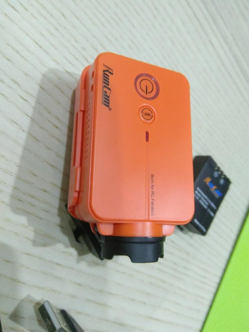 Runcam 2.6k resolution with 2 batteries. Comes with 32 gb sandisk uhs-1 ...