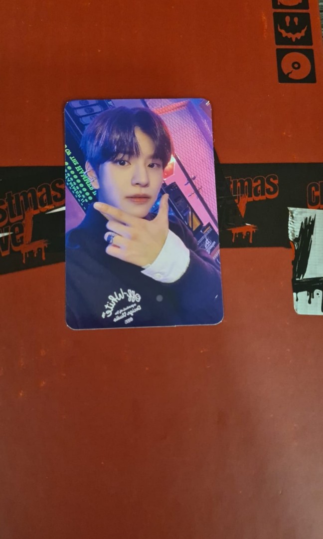 Stray Kids Seungmin Photo Card, Hobbies & Toys, Memorabilia ...