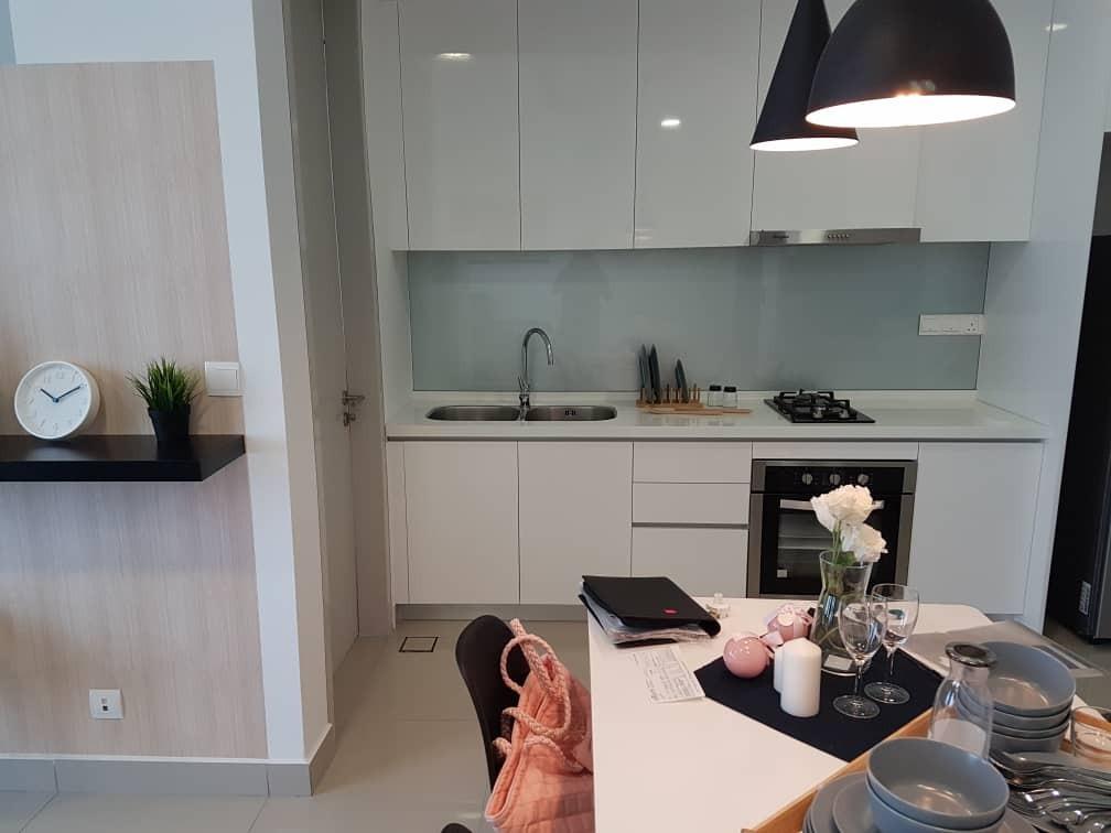 USJ ONE YOU ONE CONDOMINIUM 2R1B NEAR MYDIN SUMMIT DAMEN GIANT USJ 1 ...