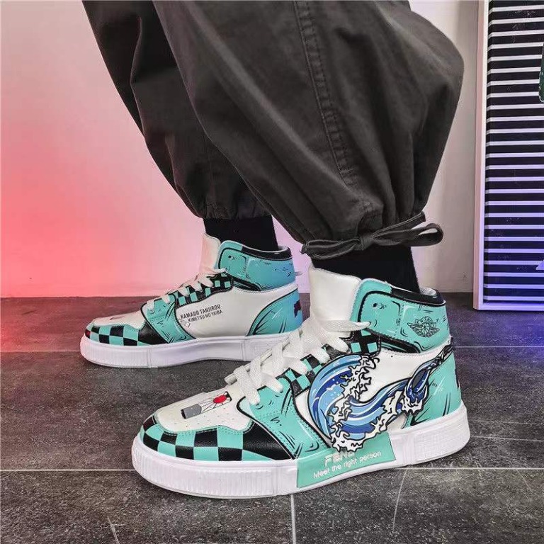 ANIMATED BOOST, Men's Fashion, Footwear, Sneakers on Carousell