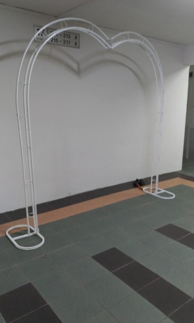 Arch wedding metal frame, Hobbies & Toys, Stationery & Craft, Occasions ...