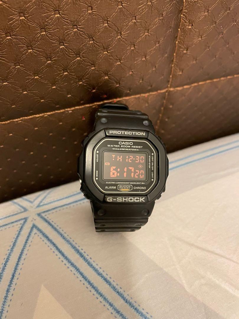 Casio Gshock DW - 5600B, 名牌, 手錶 - Carousell