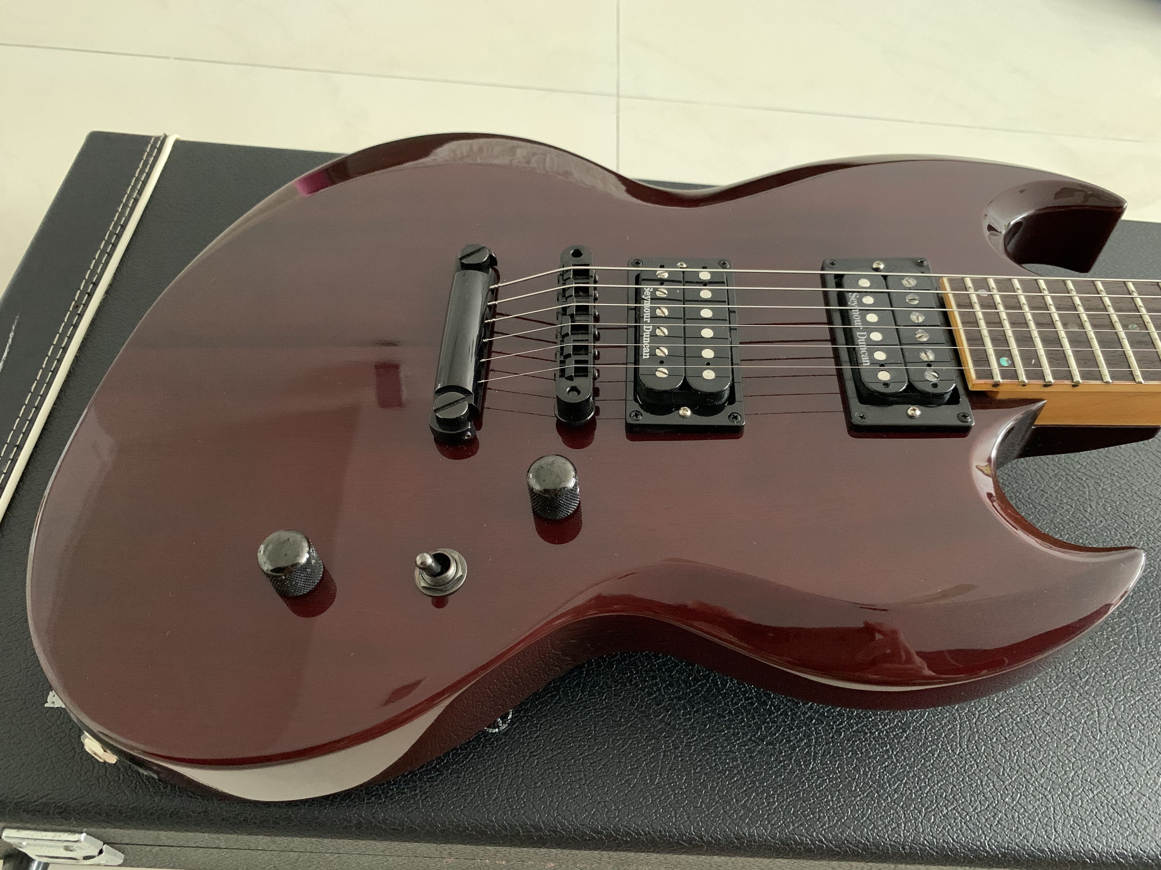 ESP Standard Series Viper - Wine Red, Hobbies & Toys, Music & Media ...
