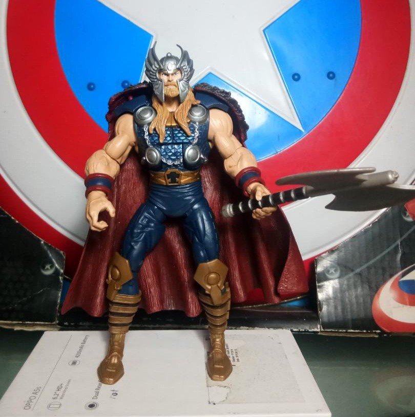 Hasbro 2011 Thor The Mighty Avenger Lord of Asgard Walmart Exclusive ...