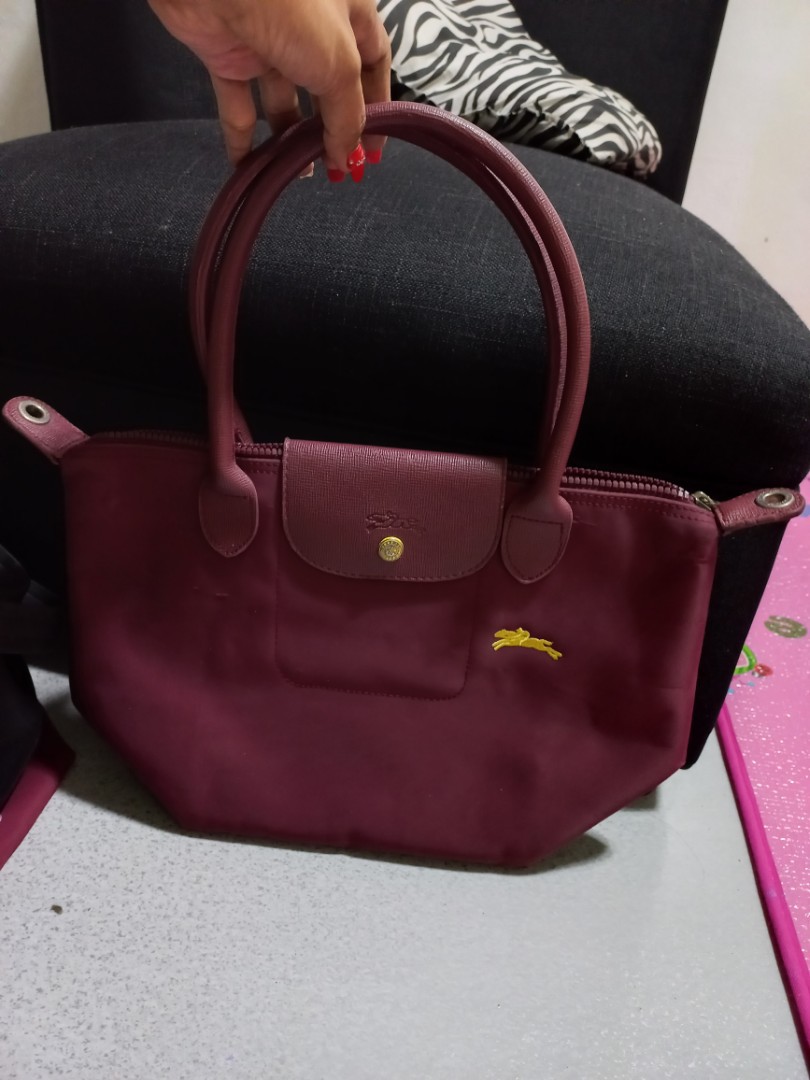 Longchamp maroon, Women's Fashion, Bags & Wallets, Tote Bags on Carousell