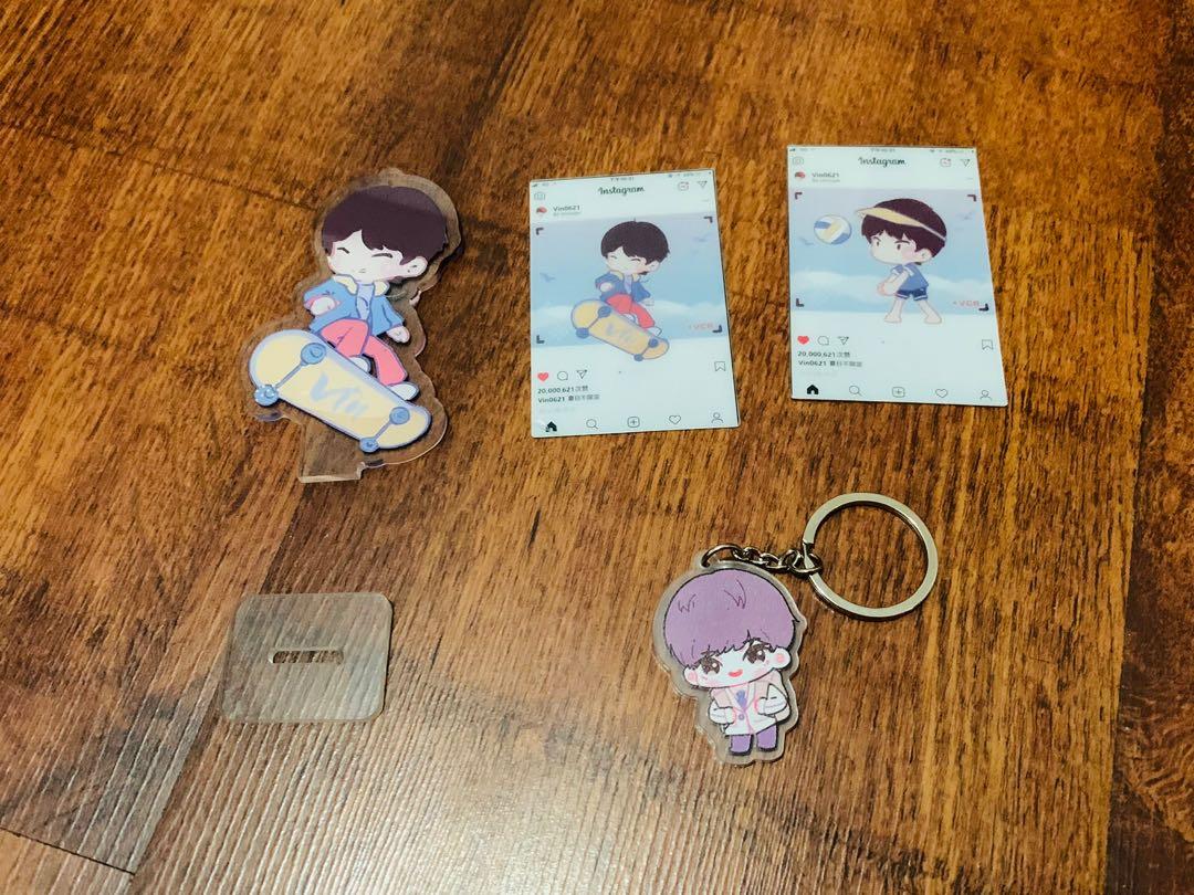 R1SE Vin Zhou Zhen Nan Mini Photobook set, Hobbies & Toys, Memorabilia ...