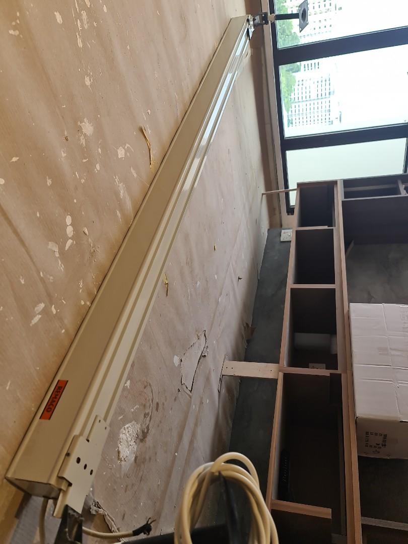 Remaco Motorized Projector Screen, TV & Home Appliances, TV ...