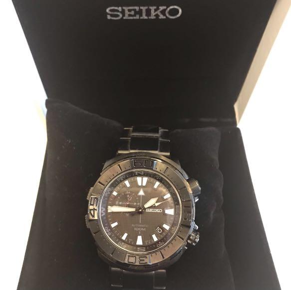 Seiko Ceramic Watch, Men's Fashion, Watches & Accessories, Watches on ...