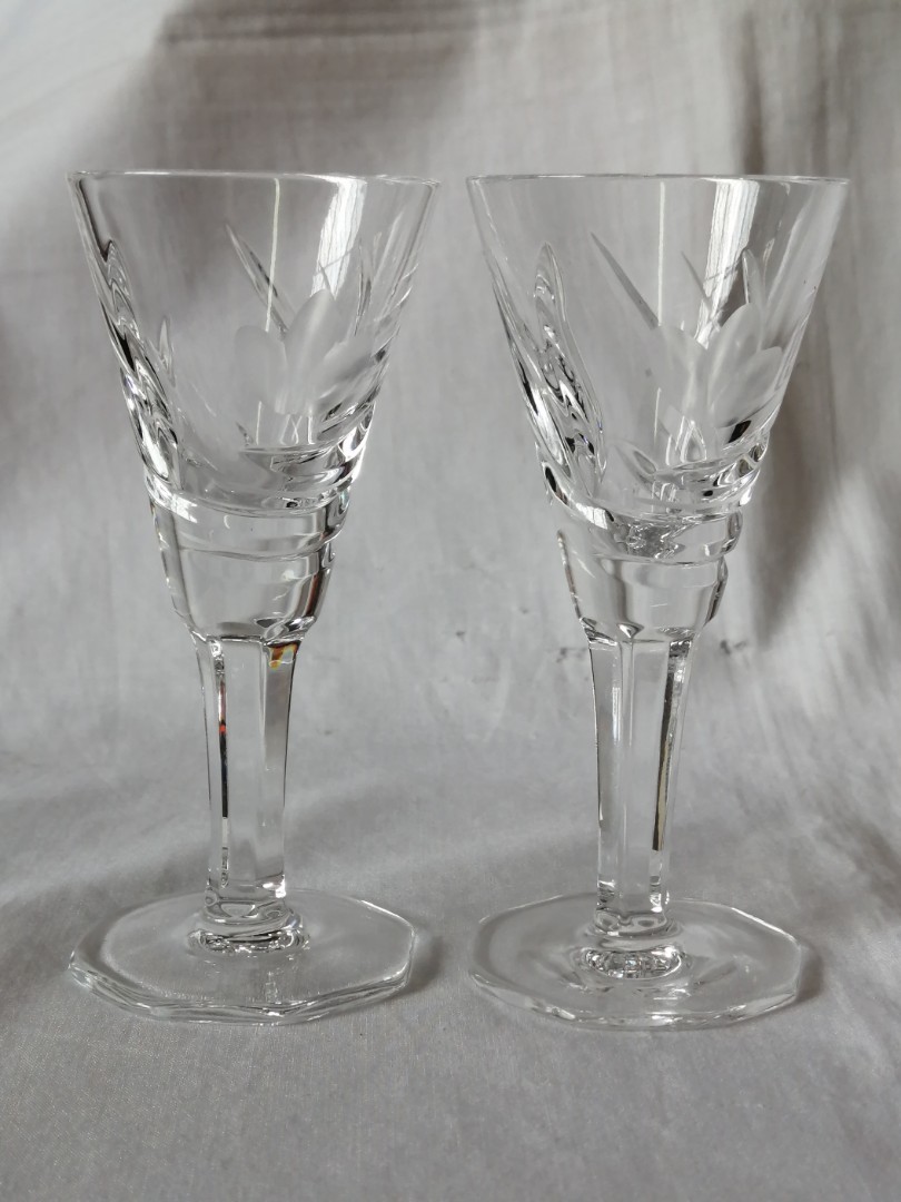 Singapore Airlines Raffles Class Wine Glasses, Furniture & Home Living, Kitchenware & Tableware ...