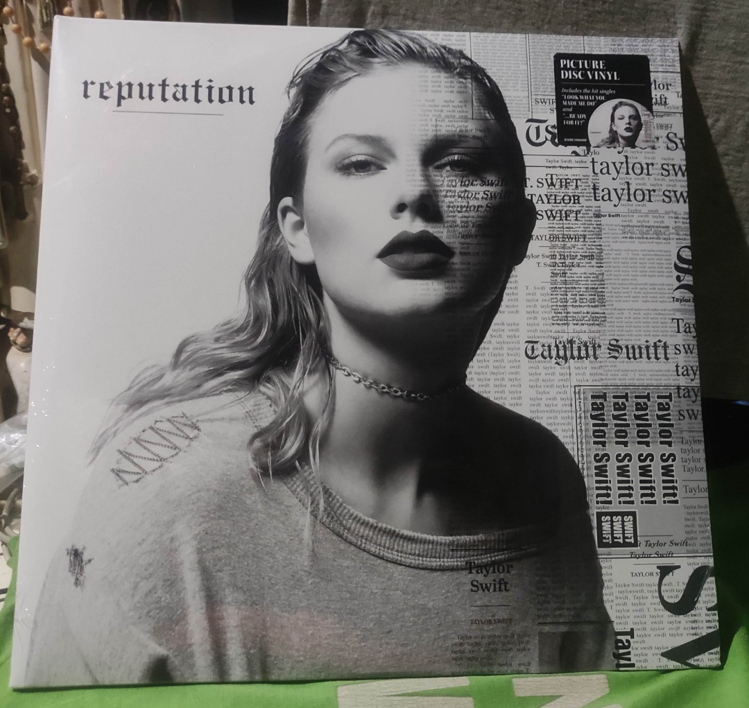 Taylor Swift - Reputation (Vinyl/LP), Hobbies & Toys, Music & Media ...