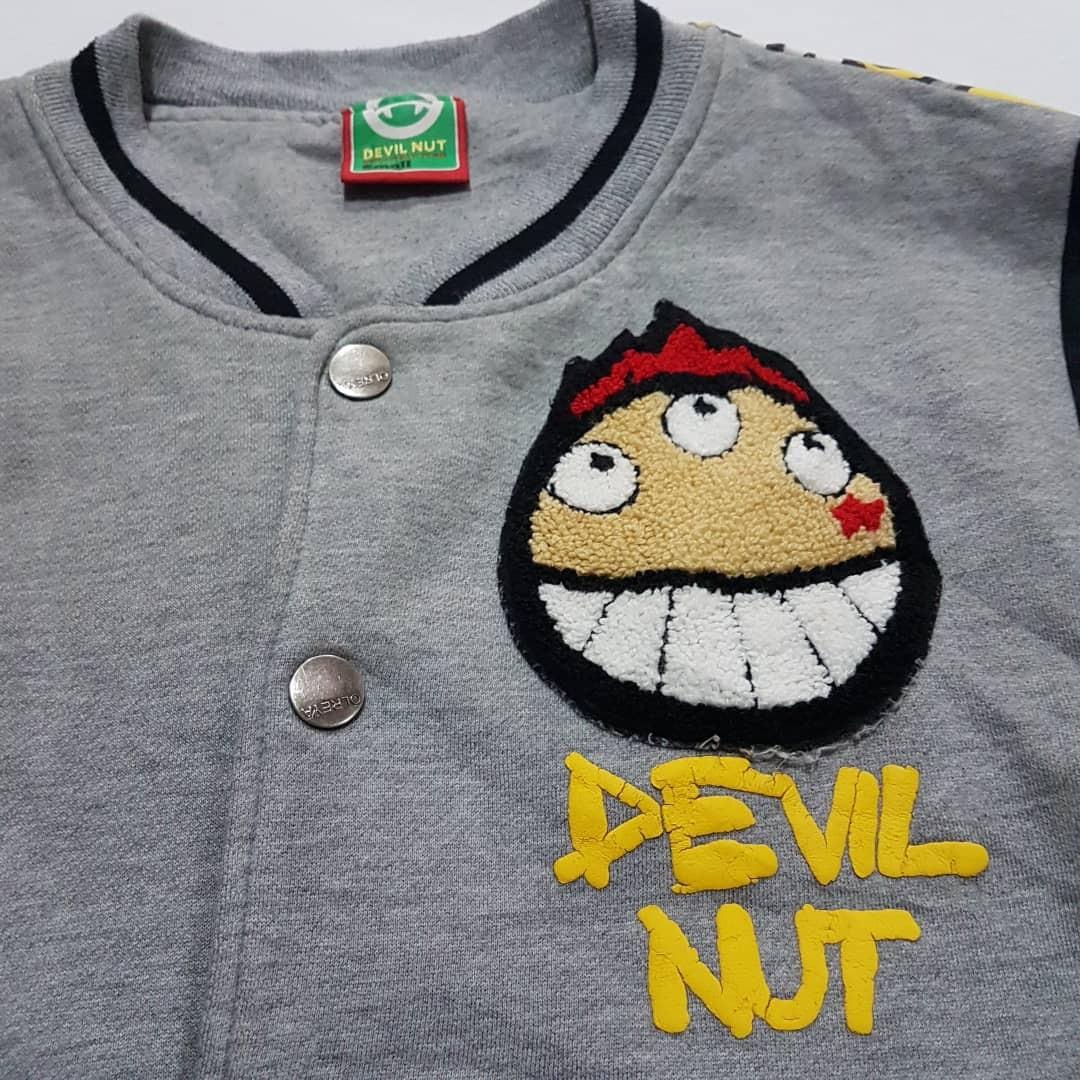 Varsity devil nut, Fesyen Pria, Pakaian , Baju Luaran di Carousell