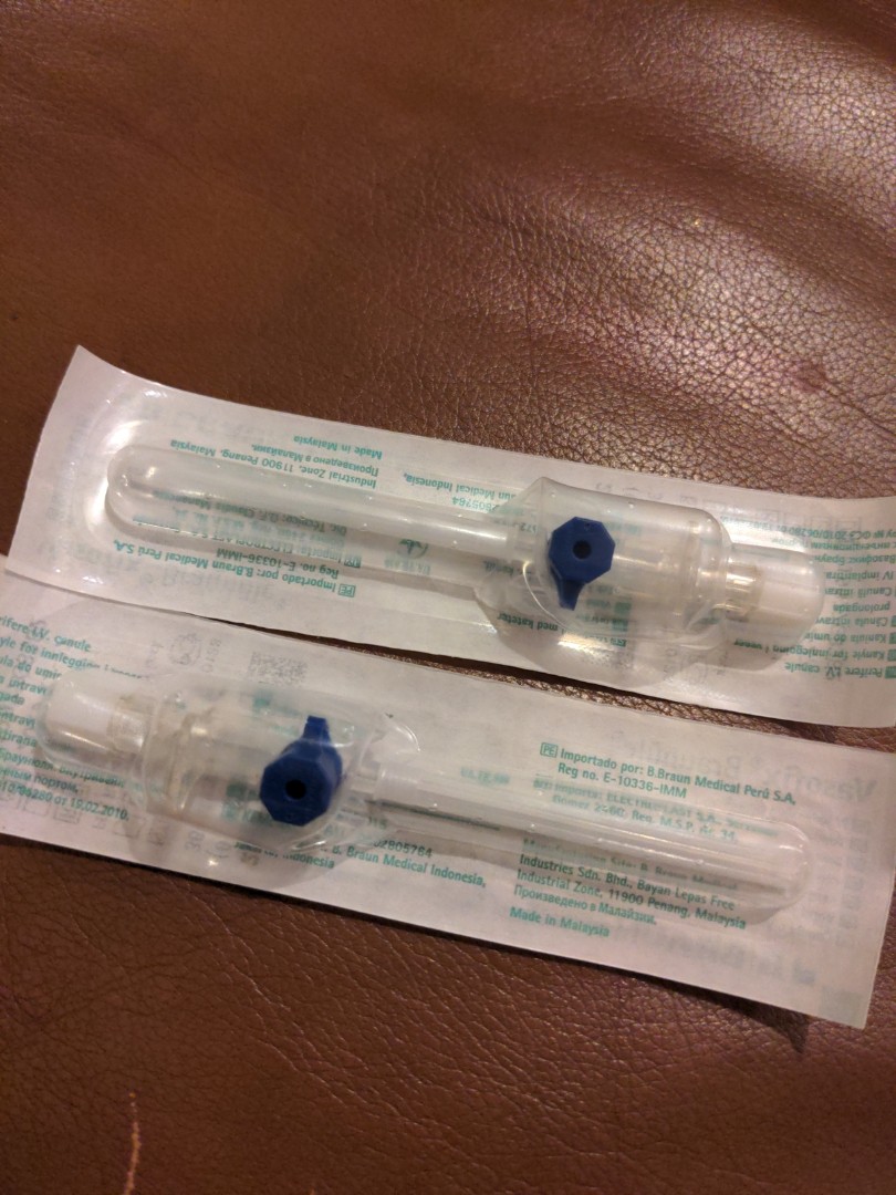 Vasofix Braunule IV dwelling canula (Braun), Health & Nutrition ...