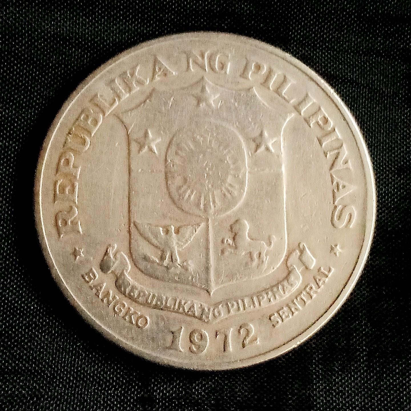 1972 old Philippine coin 1PISO - big, Hobbies & Toys, Memorabilia ...