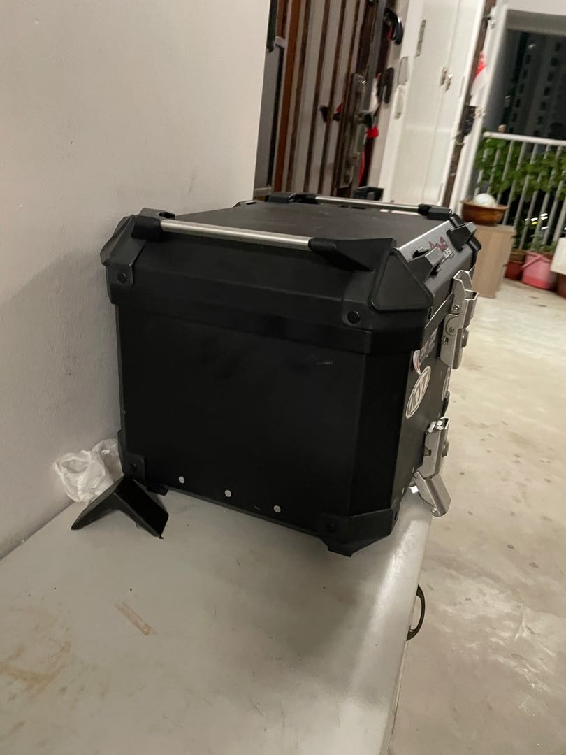 Coocase 40L aluminium top box with base plate, Motorcycles, Motorcycle ...