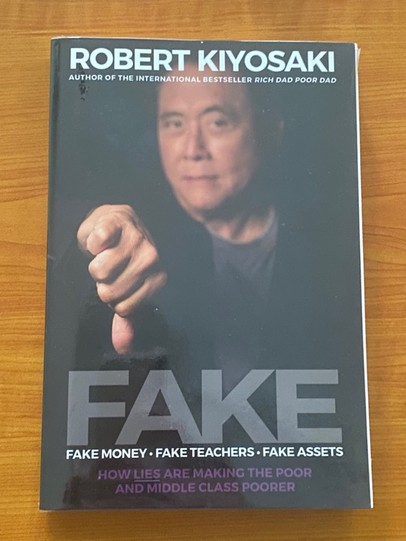 Fake Money By Robert Kiyosaki Hobbies And Toys Books And Magazines