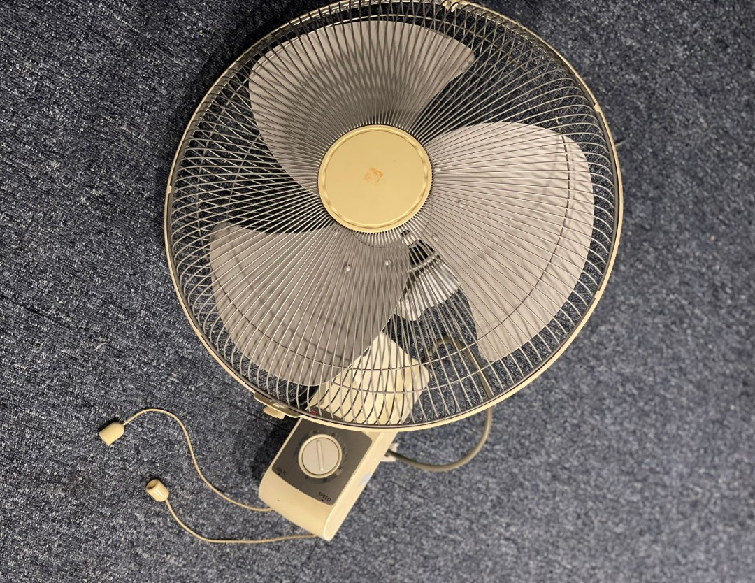 KDK M40CS Wall Fan Grey, Furniture & Home Living, Lighting & Fans, Fans ...