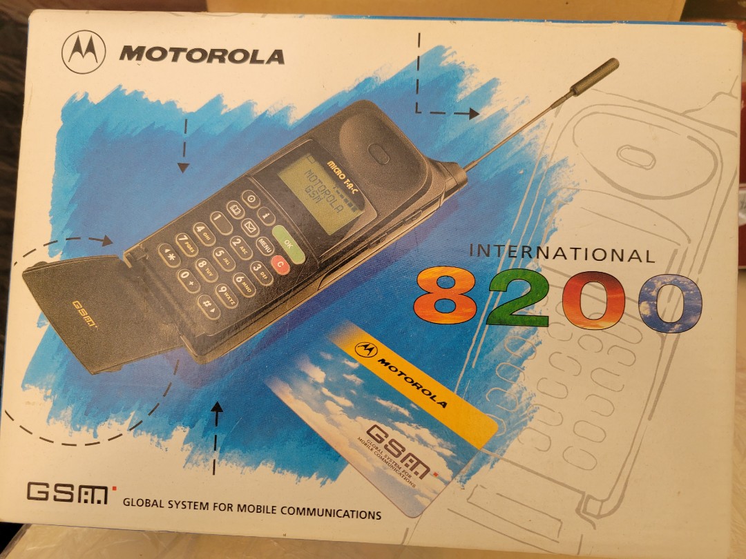 經典Motorola 8200 盒, 手提電話, 電話及其他裝置配件, 其他電子周邊配件及產品 - Carousell