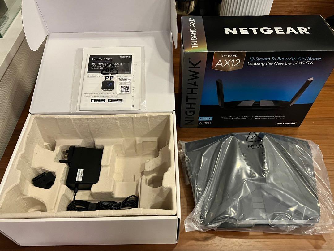 NETGEAR Nighthawk AX11000 Tri-Band AX12/12-Stream Tri-Band WiFi 6 AX ...