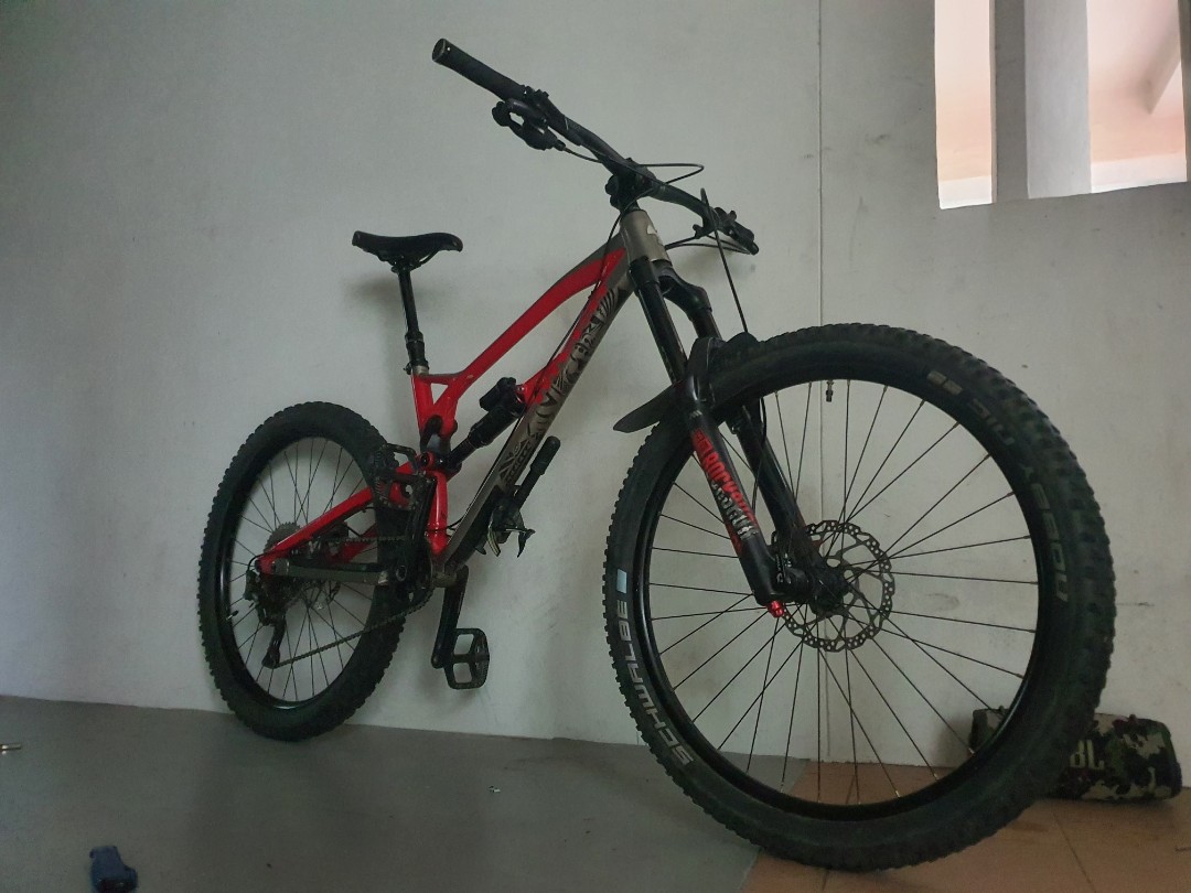 Nukeproof Mega 27.5 M size mtb high end cheap top tier full sus mtb ...
