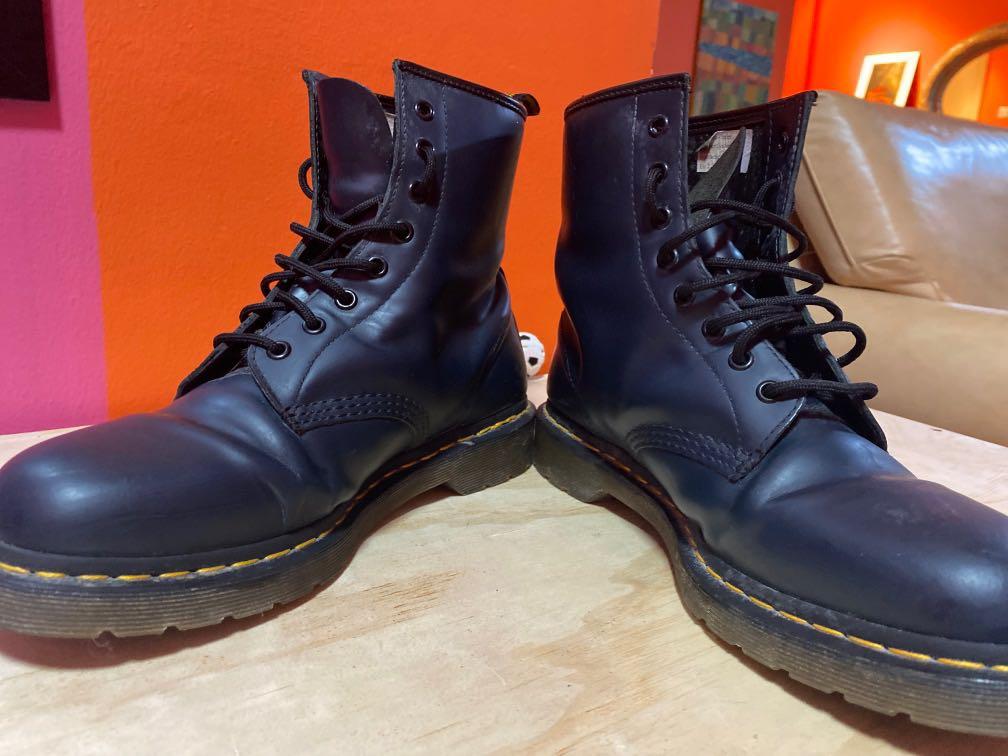 Original Doc Martens, Women's Fashion, Footwear, Boots on Carousell