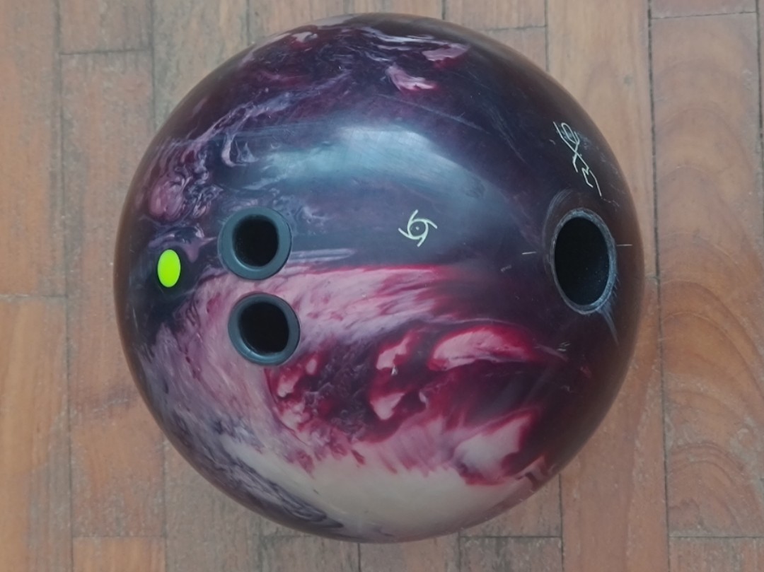 Storm Lock 15lbs, Sports Equipment, Sports & Games, Billiards & Bowling ...