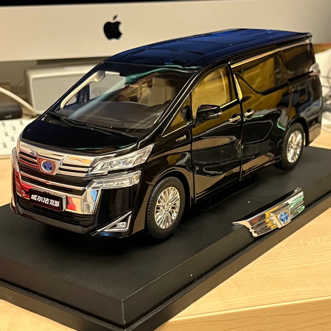 1:18 Toyota Vellfire Hybrid (Black), Hobbies & Toys, Toys & Games on ...