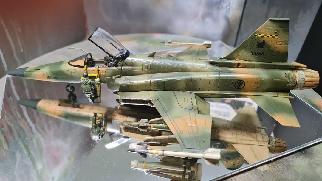 RSAF 149 SQN - BG Lee H L F-5/F20 fighter late 80's (what if...) 1/48 ...