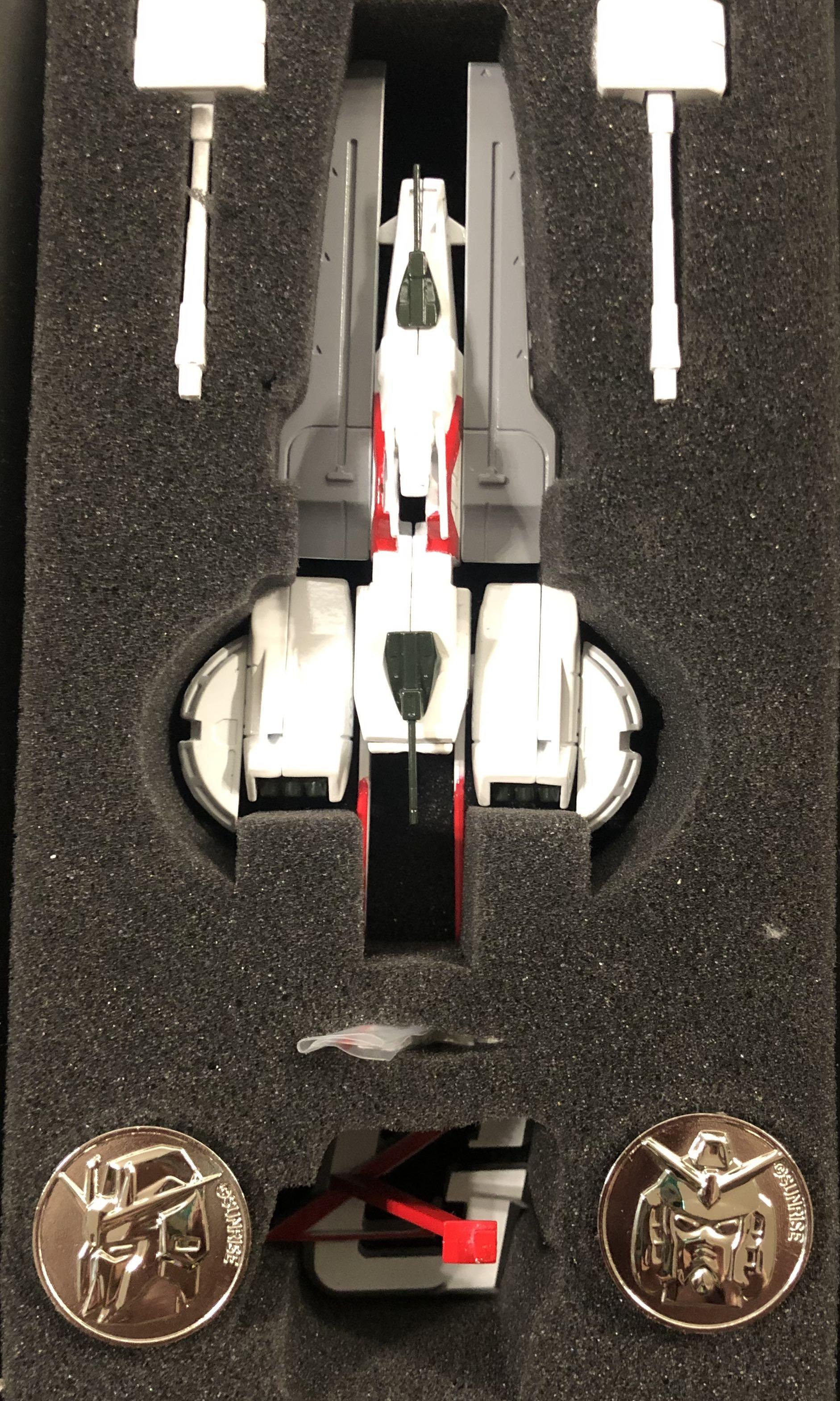 正版 Z Gundam DVD 全套8盒連限量合金亞加瑪戰艦及紀念幣兩枚 (這貨品下星期三 12/8 11:59pm 下架, 星期四12/9 ...