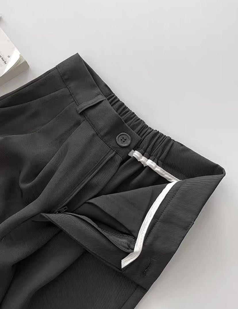 black formal pants, Women's Fashion, Bottoms, Other Bottoms on Carousell