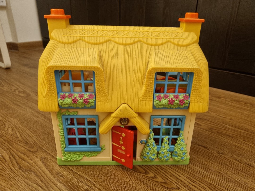 Early Learning Centre Doll House, Hobbies & Toys, Toys & Games on Carousell