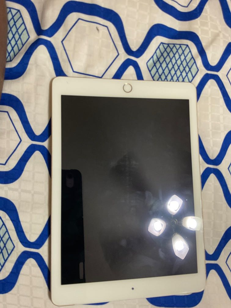 Ipad Gen 5 Cellular 128GB, Mobile Phones & Gadgets, Tablets, iPad on ...