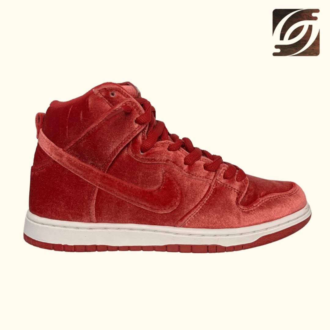 Nike SB Dunk "Red Velvet/Gym Red", Men's Fashion, Footwear, Sneakers on ...