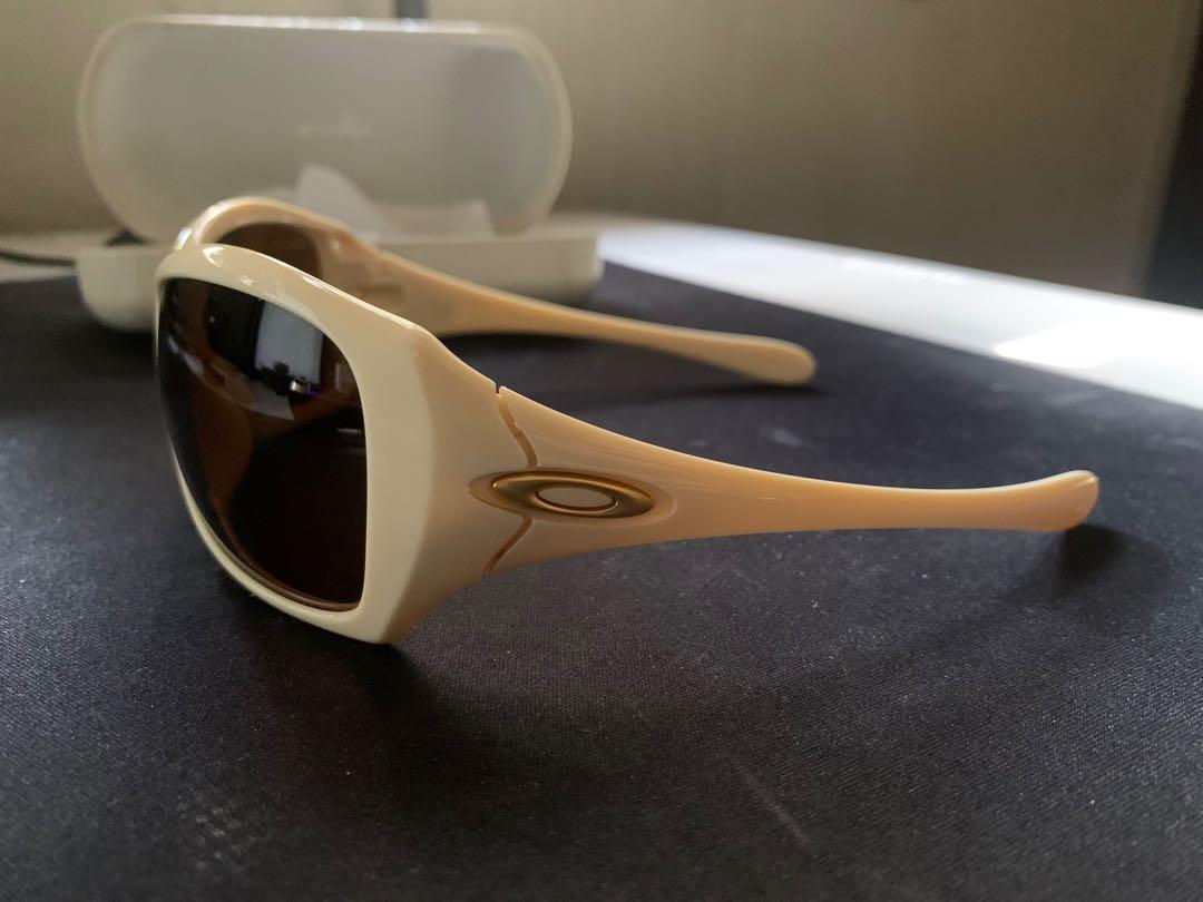 Oakley Grapevine Womens Sunglasses NEGOTIABLE , Women's Fashion ...